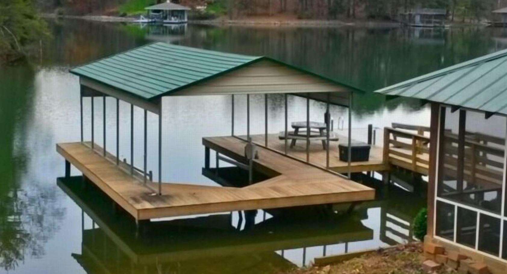 SML Getaway - Lake Retreat