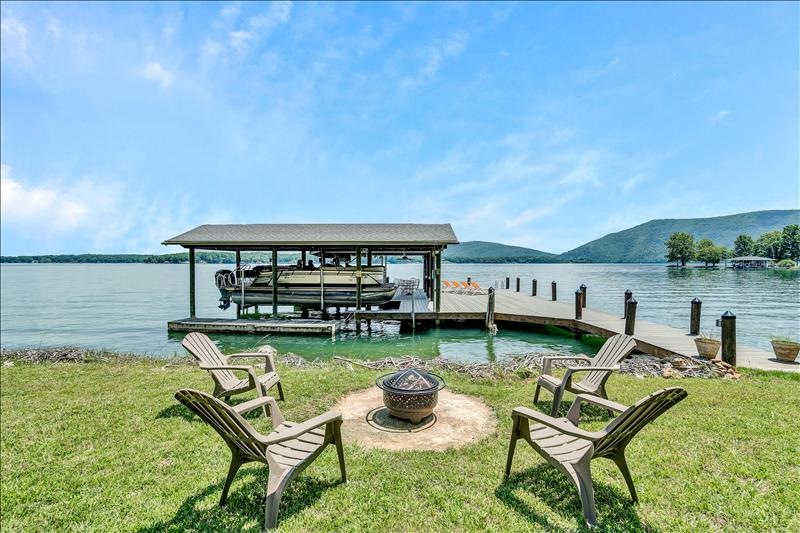 Lake Therapy - Lake Retreat