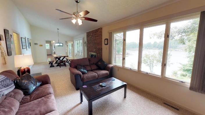 Bob Inn Cove - Lake Retreat